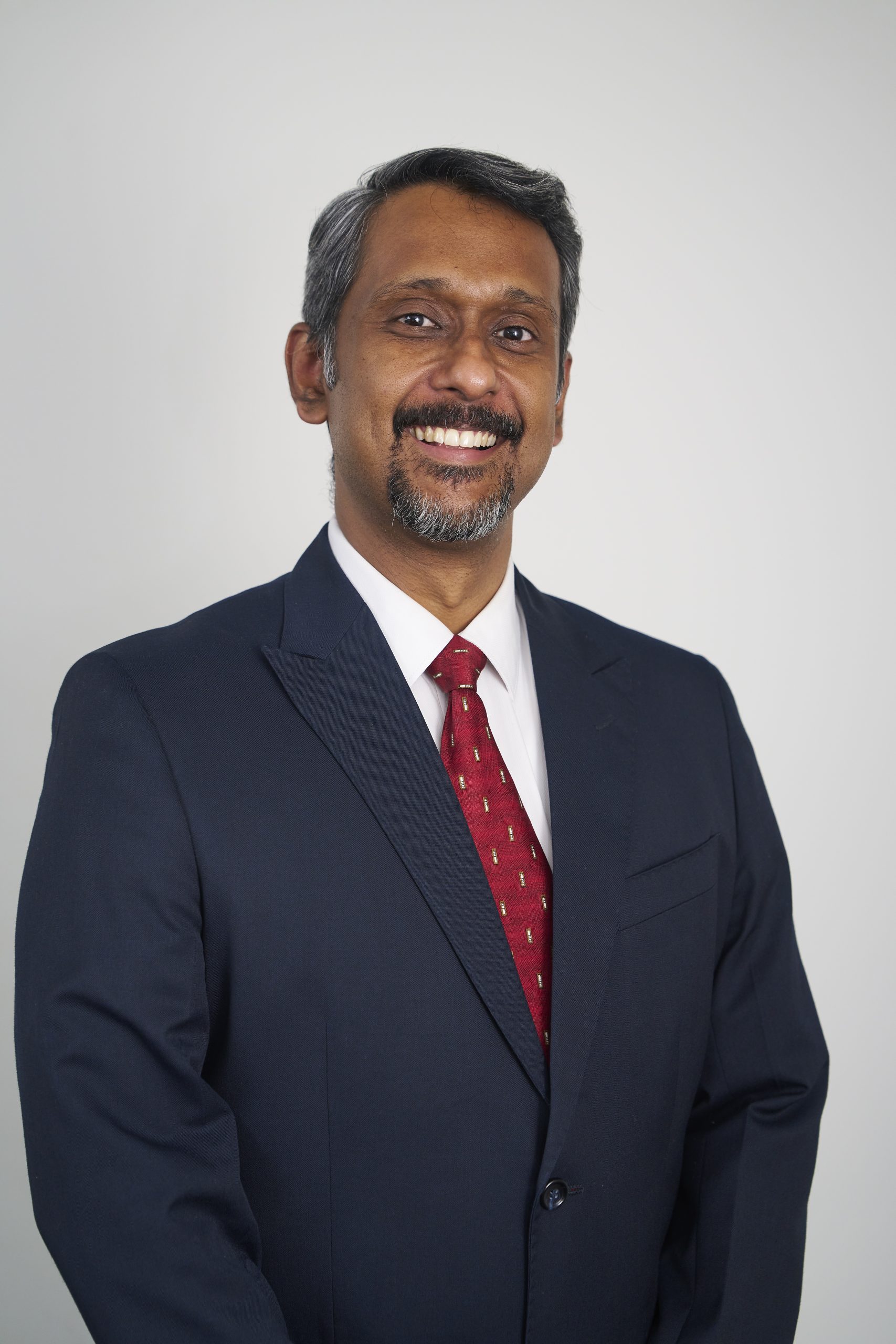 Dr Santhosh George Thomas - Macquarie Neurosurgery & Spine